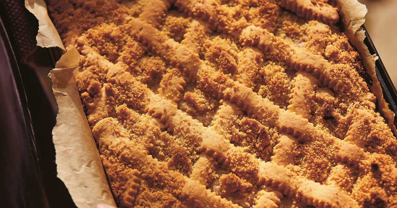 Nectarine Crumble Tray Bake by Sally Wise – The Big Issue